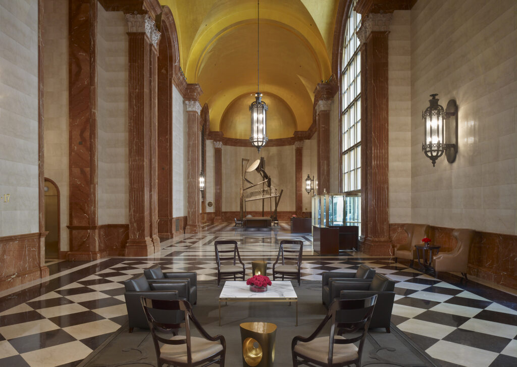 190 S LaSalle Building Lobby - Gary Lee Partners